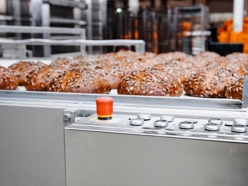 Backöfen und Ofenanlagen für wirtschaftliches Backen in der Bäckerei ...